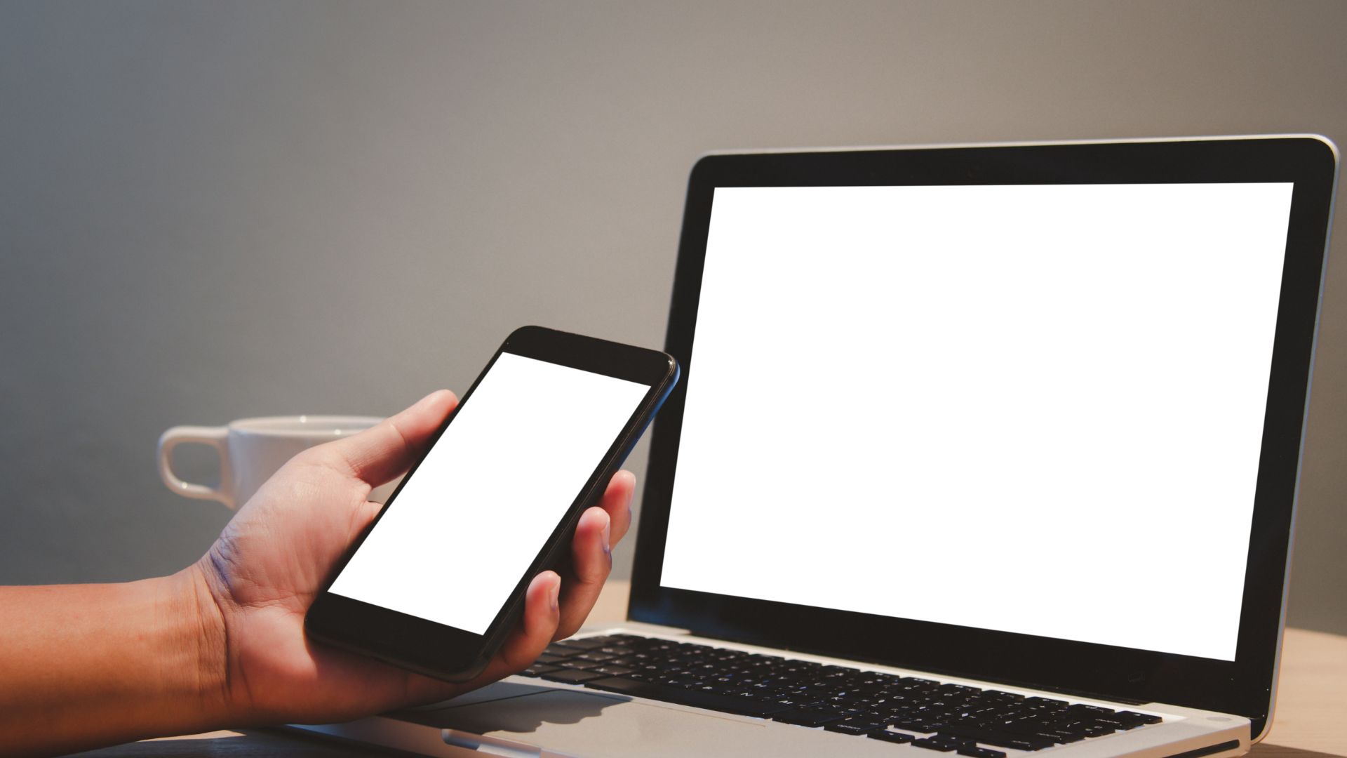 Why Choose a Pop Up Camera Phone | Top Advantages